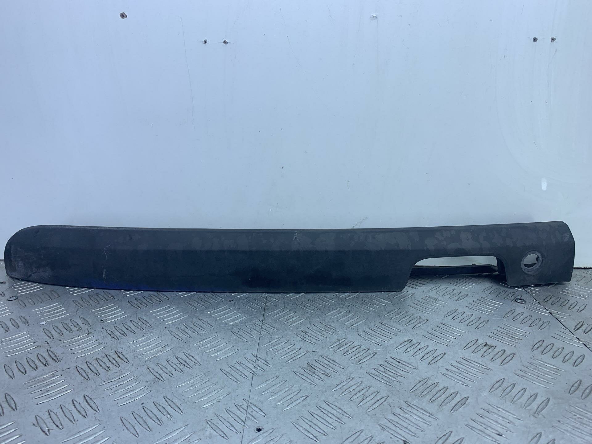 Молдинг двери правой Renault Logan (2004 - 2009) 8200553159