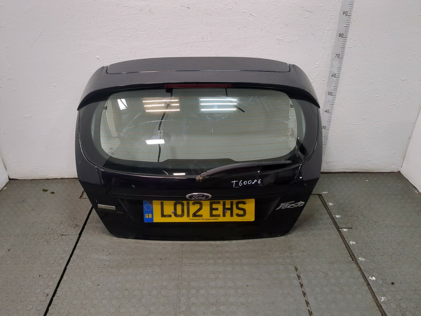 Крышка (дверь) багажника Ford Fiesta Б/У