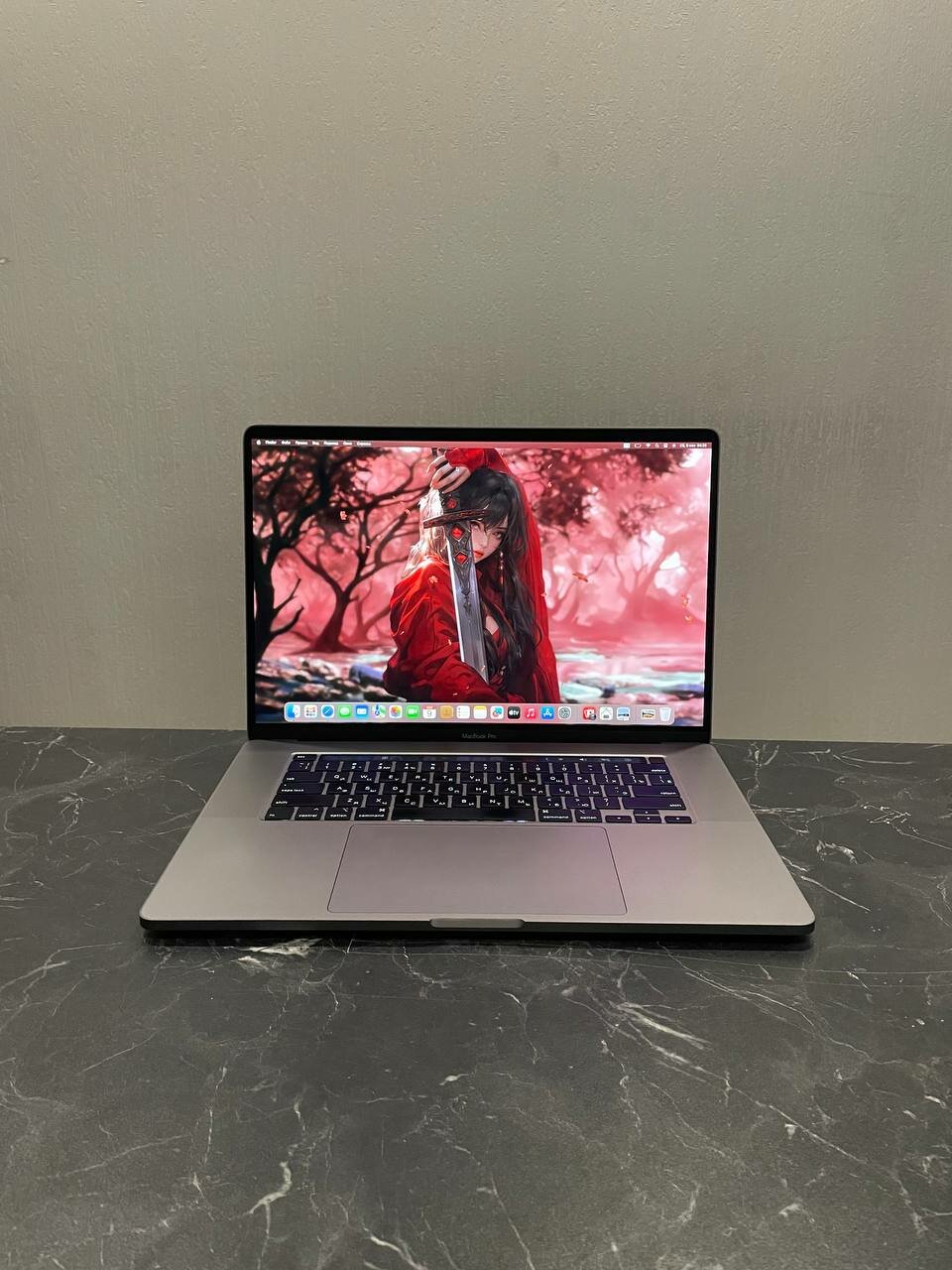 Ноутбук Apple MacBook Pro 16 2019, 3072x1920, Intel Core i9 2.3 ГГц, RAM 16 ГБ, SSD 1 ТБ, AMD Radeon Pro 5500M