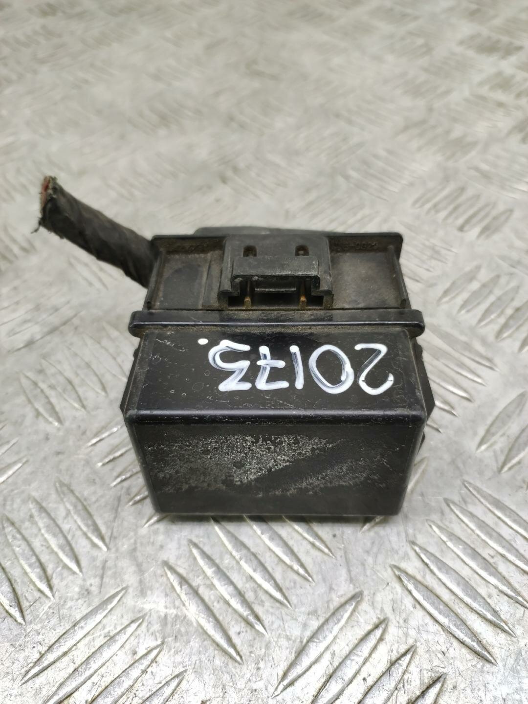 Реле (прочие) Chrysler Sebring 3 2009 04671886AA