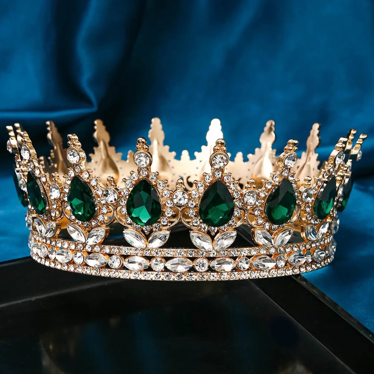 Изумрудная хрустальная тиара, green