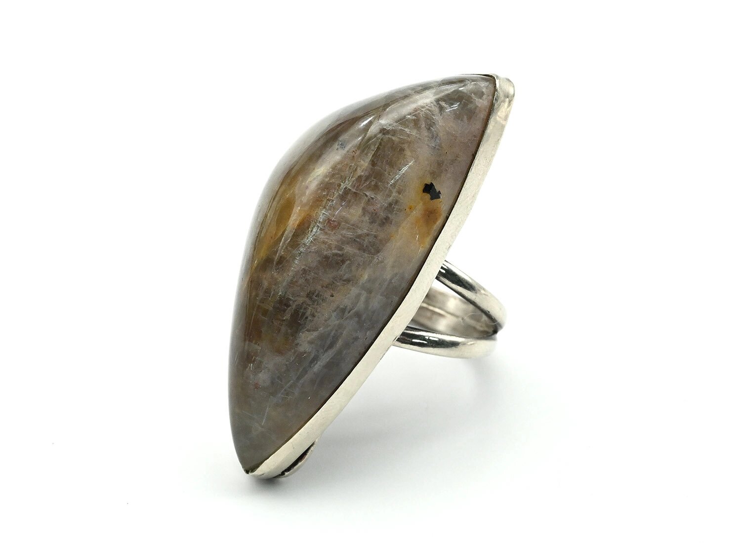 Кольцо, гeлиoлит