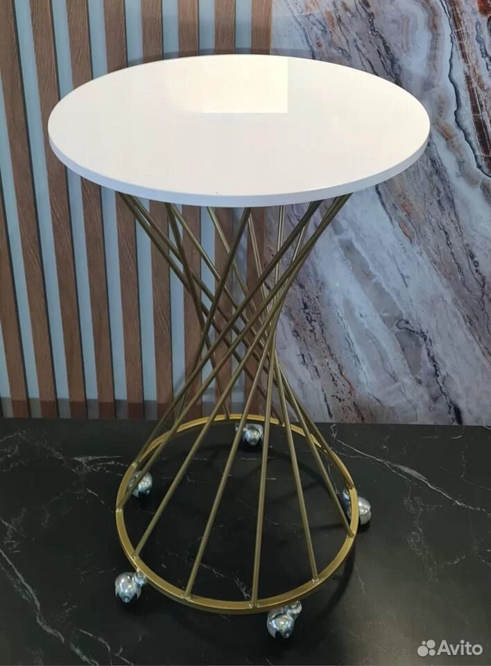 Стол выкатной, для торжественных событий, ножка золото, столешница МДФ