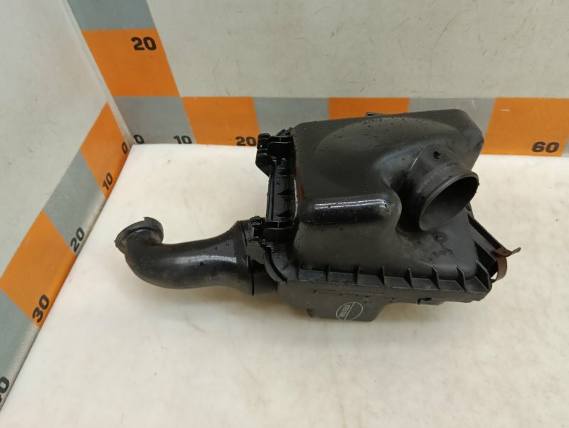 Б/У Фав В5 Корпус воздушного фильтра FAW V5 2014 343689 FAW арт. 17700TKA00