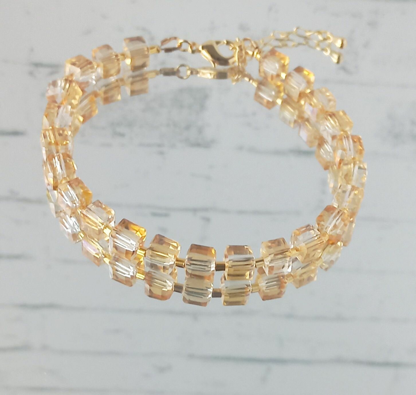 Жесткий браслет, горный хрусталь