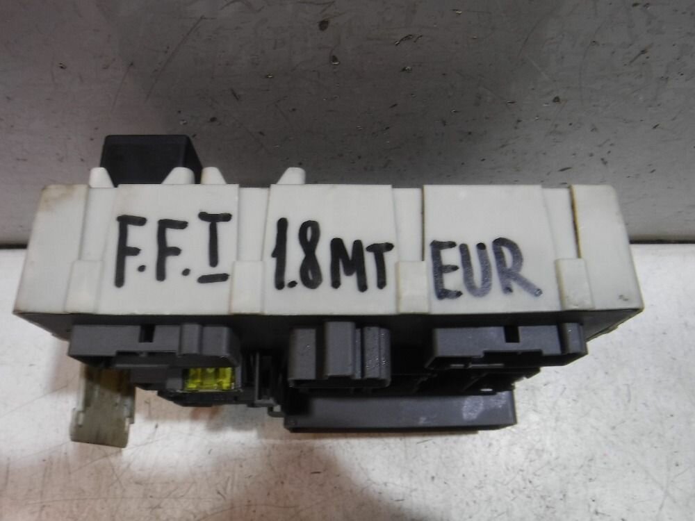 Блок предохранителей Ford Focus I 2M5T14A073BE