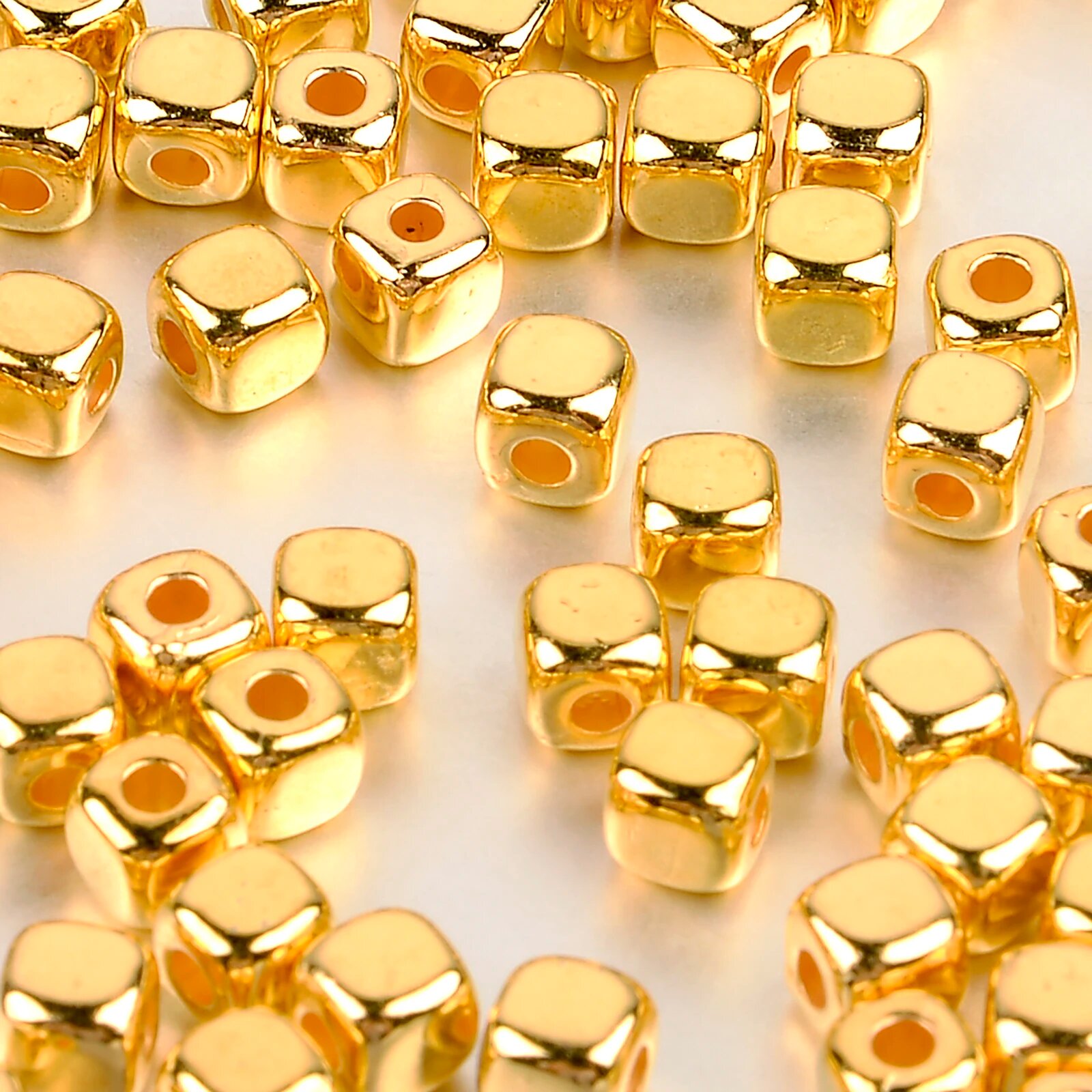 CCB квадратные бусины-разделители розового золота 100-400 шт 4mm- 100Pcs, Square Gold