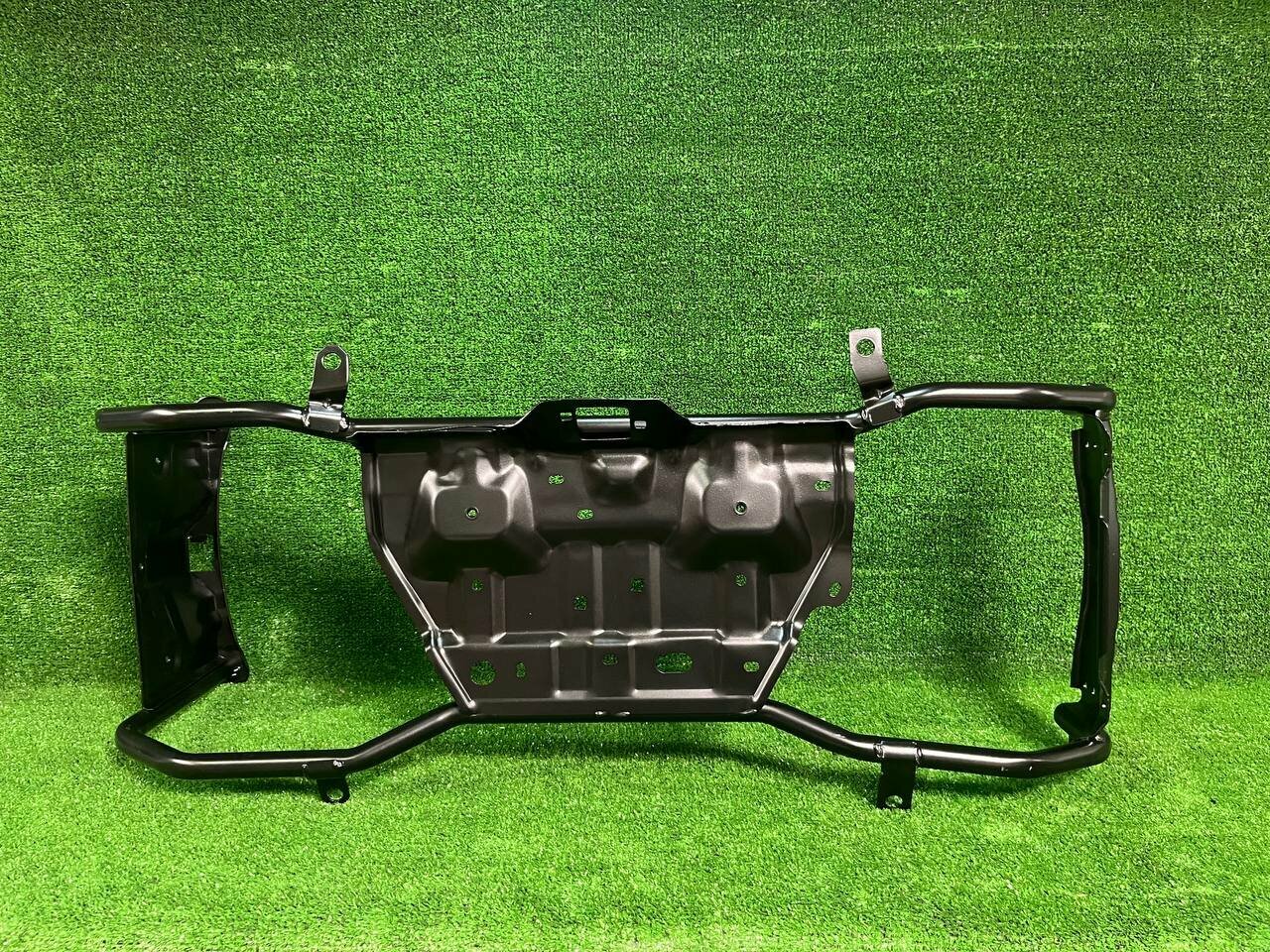 Кронштейн запасного колеса Pajero 4