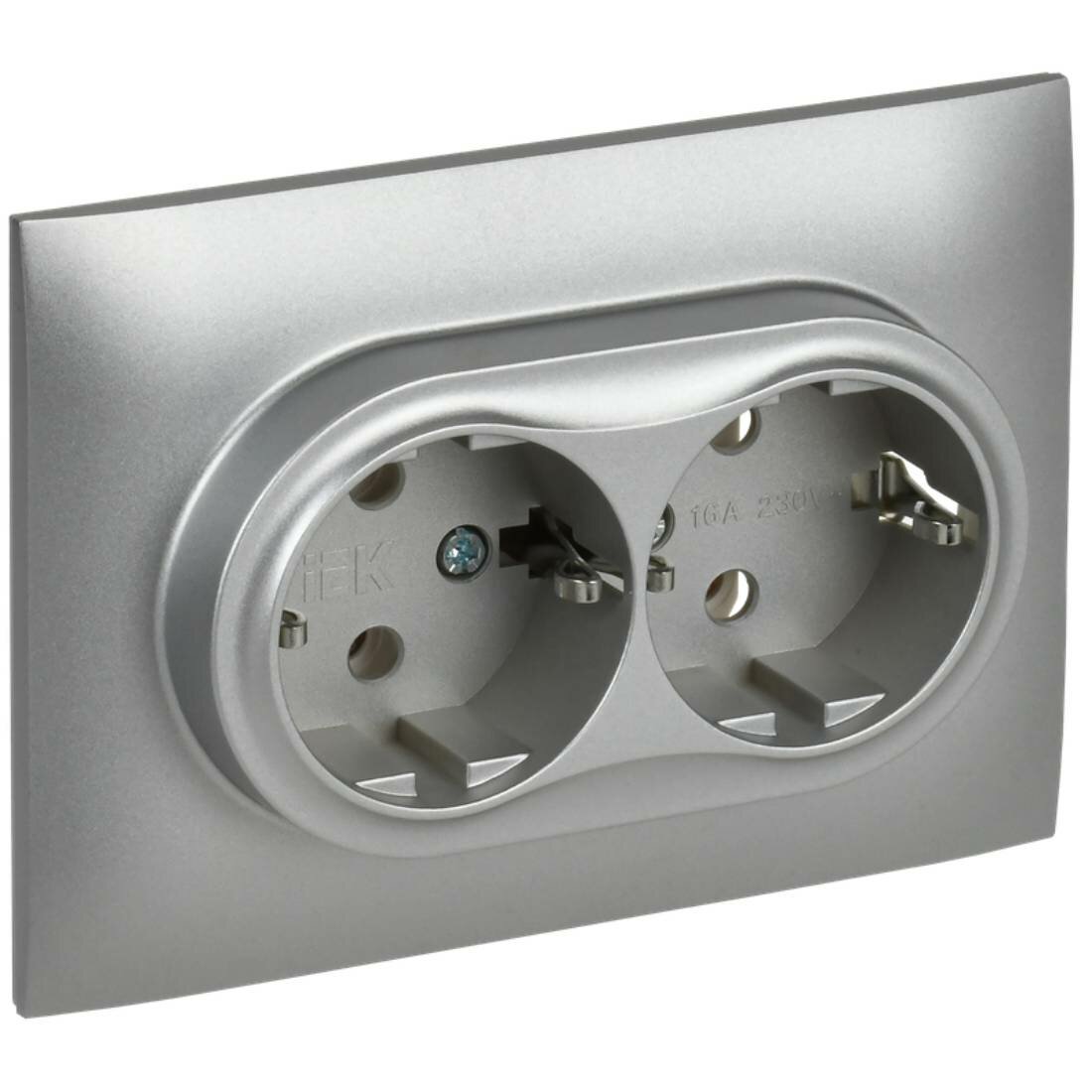 Розетка двухместная IEK SKANDY с заземлением 16А в сборе K-R08S серебряный SK-R21-16-K23-F