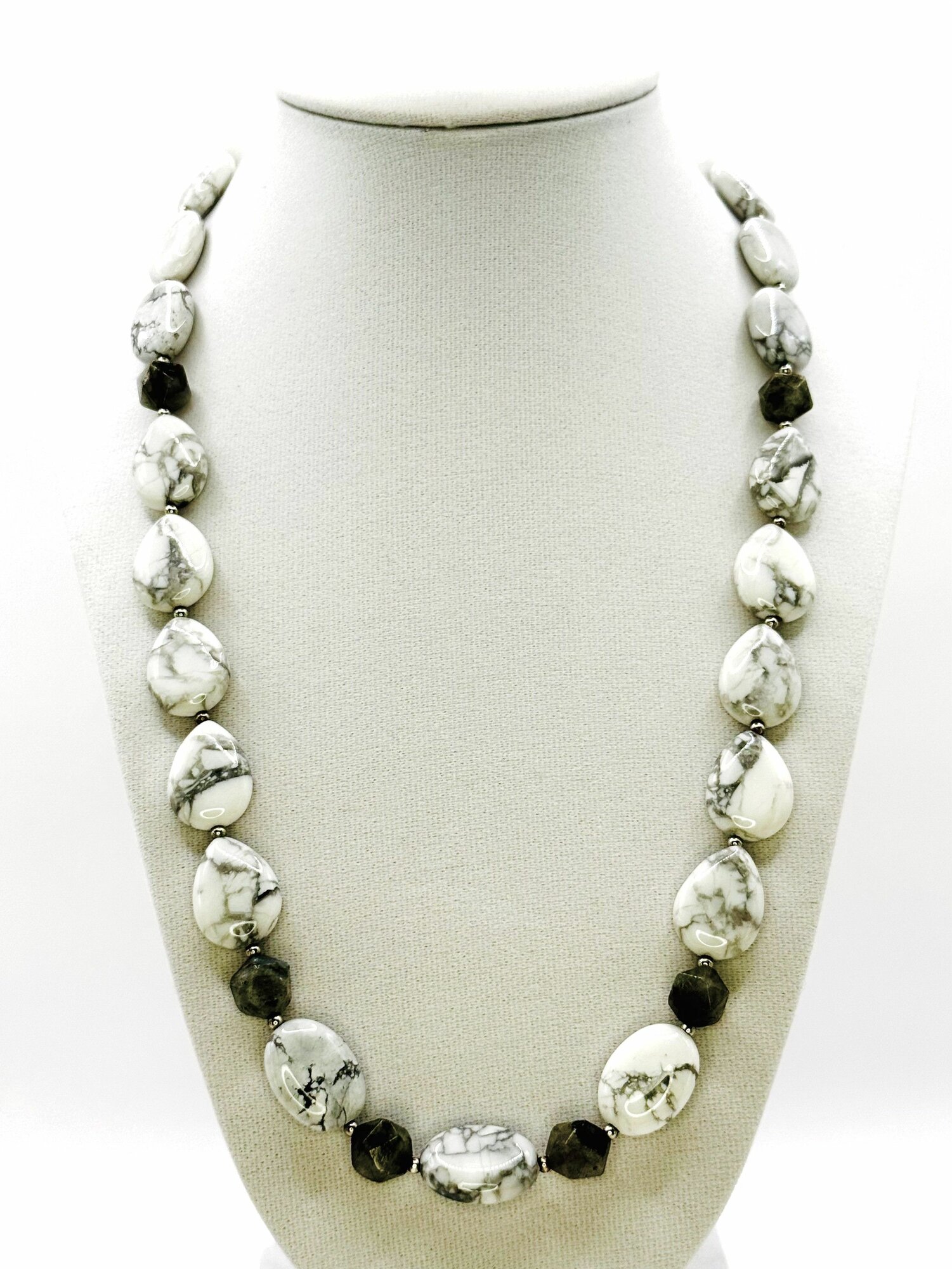 Колье, агат