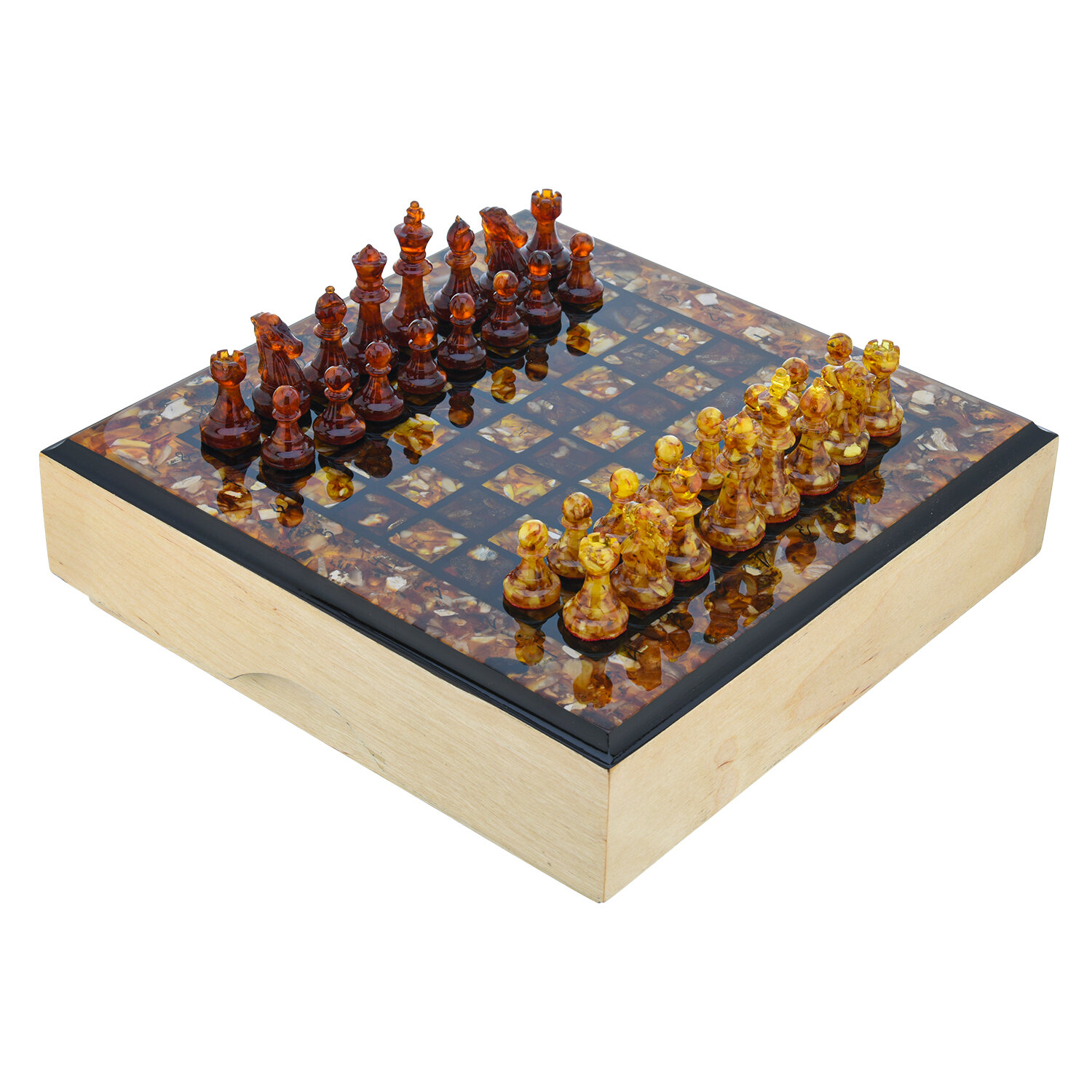 Шахматы с янтарными фигурами 30х30 см