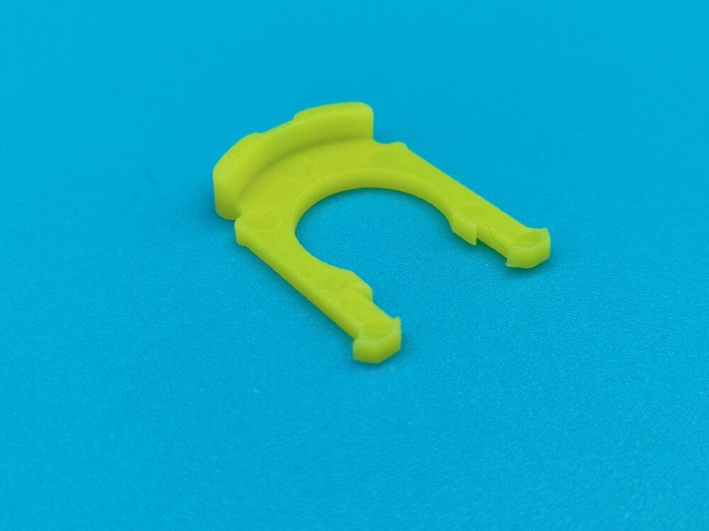 Фиксатор топливной трубки Toyota Camry 30 2001