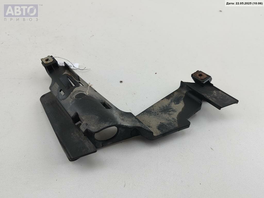 Крепление фары правой BMW 3 E46 (1998-2006)