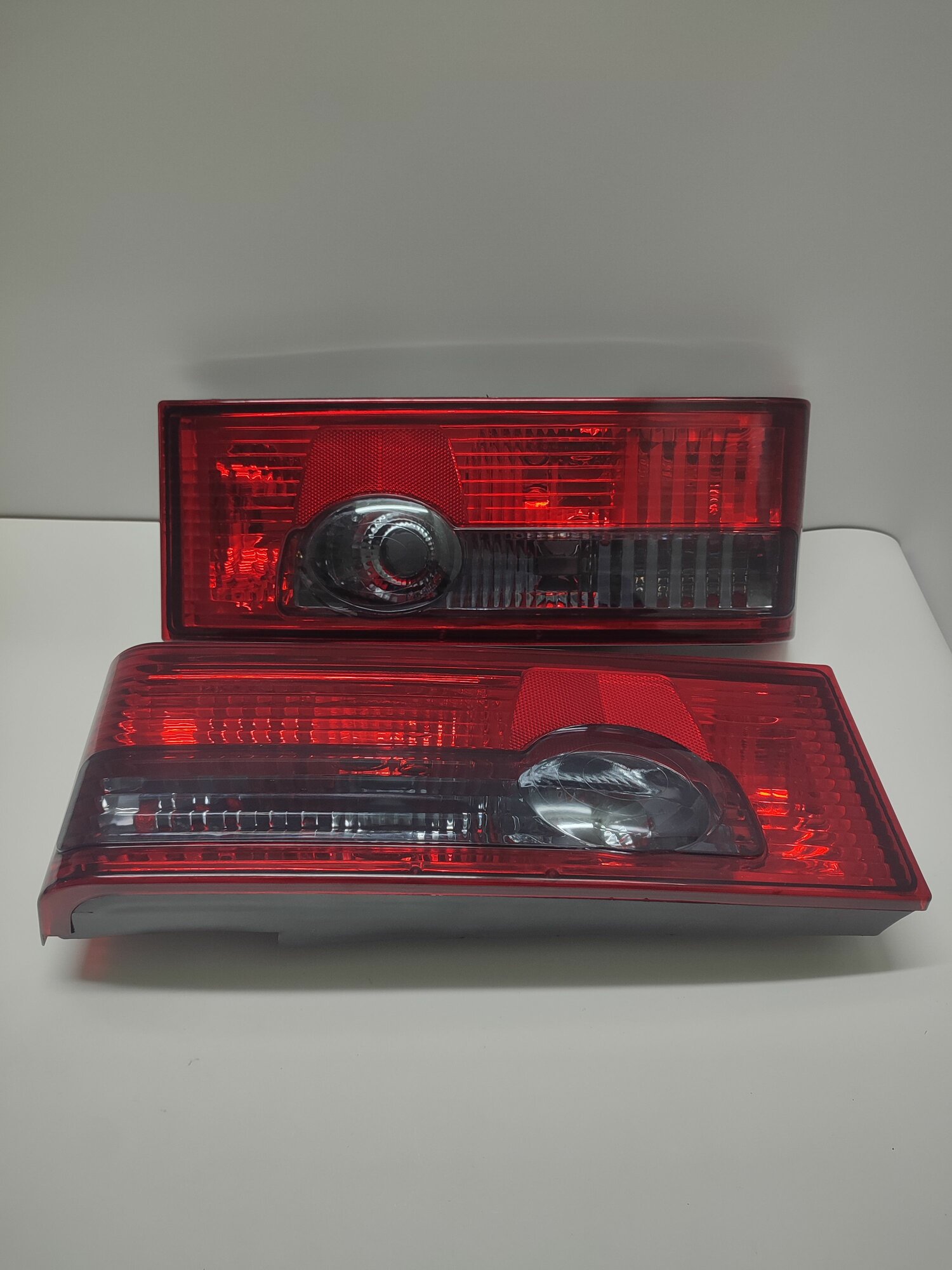 Задние фонари Красно Тонированные Люкс ВАЗ 2108, 2109, 21099, 2110, 2111, 2112, 2113, 2114