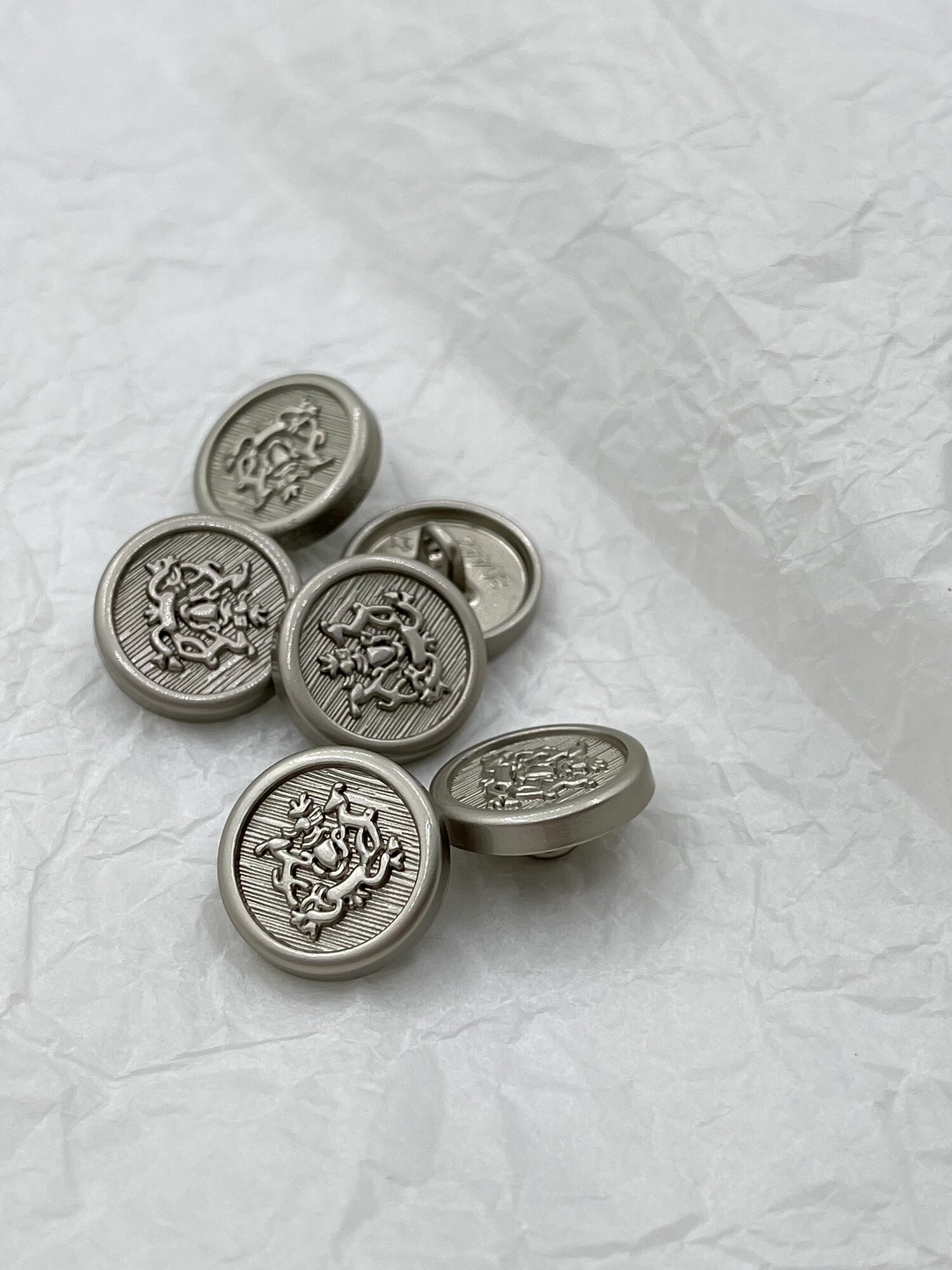 Пуговицы герб матовое серебро 15 мм, 6 штук