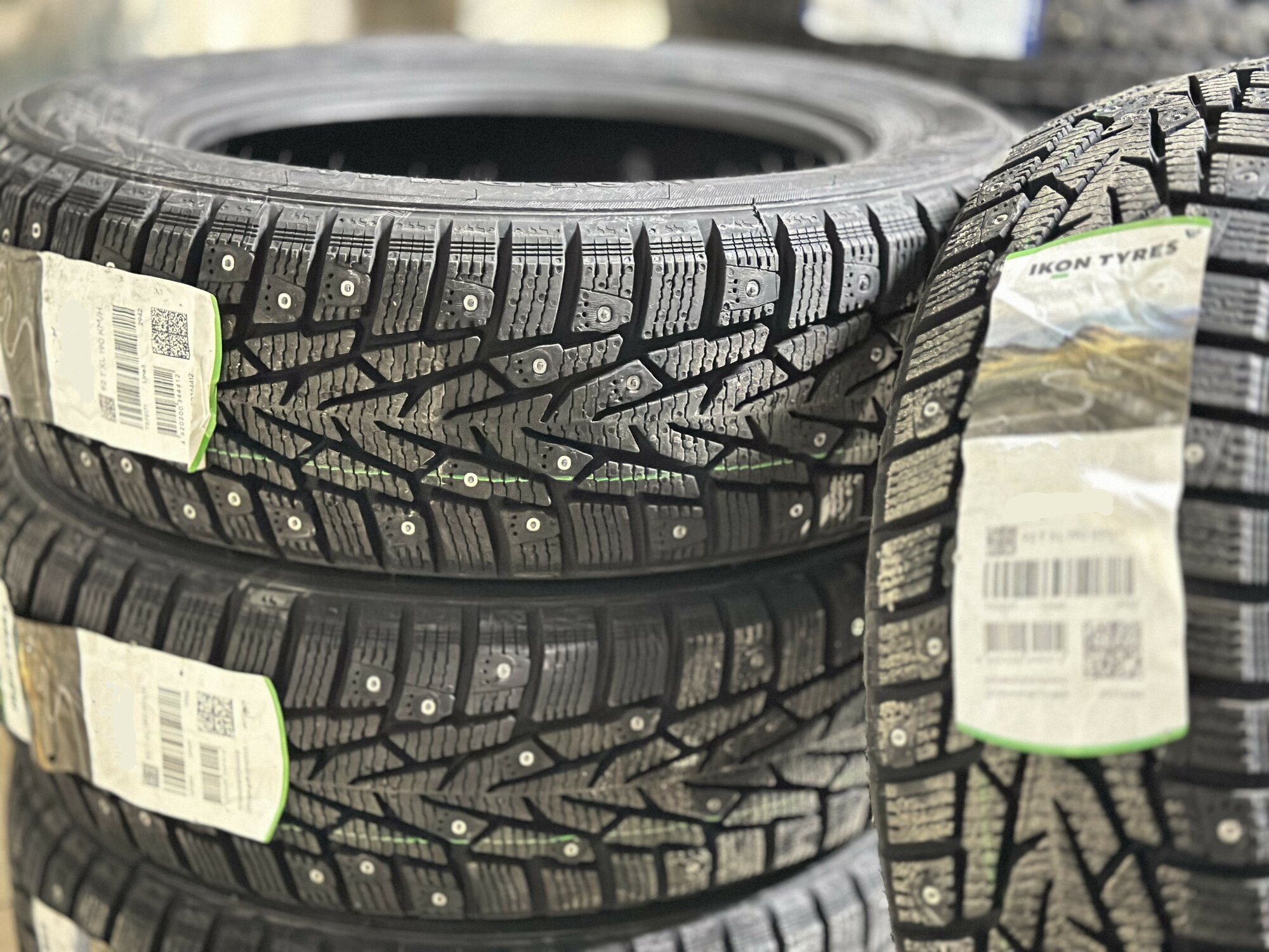 235/55R18 Ikon Tyres Character Ice 7 SUV 104T XL (2026 год) шипованные