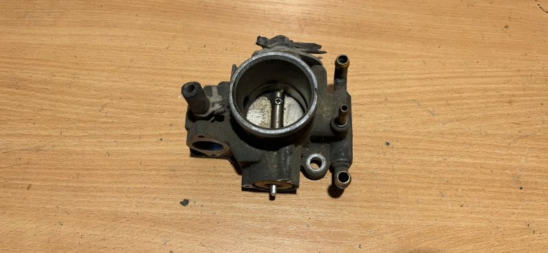 Дроссельная заслонка Lada 2107 (б/у)