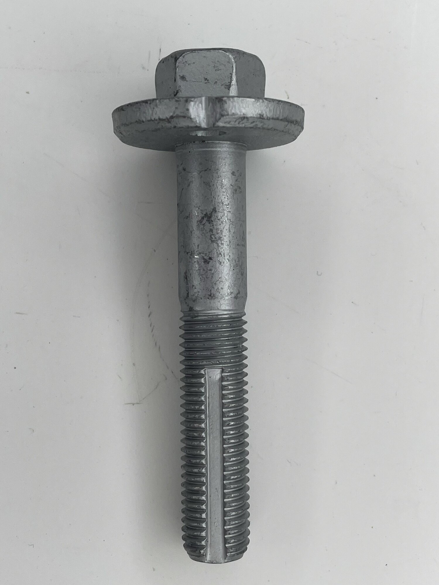 Болт эксцентриковый рычага заднего верхнего Haval Dargo [2.0 16V 7AMT внедорожник 4X4] 2914700XKW09B