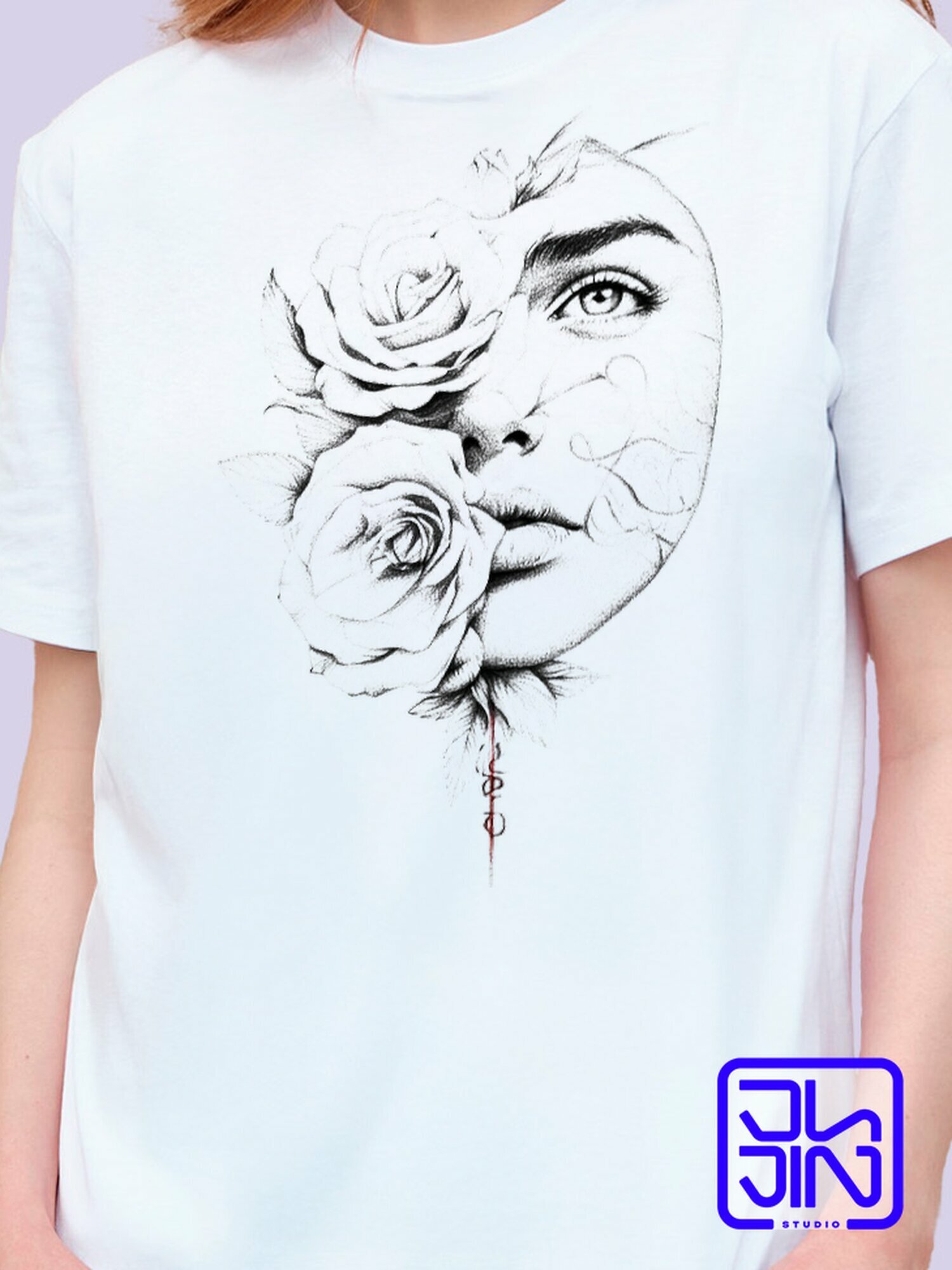 Футболка классическая женская с авторским принтом Женский портрет черно-белый, минималистичный с розой и цветочными линиями, белый хлопковый трикотаж с прикольным рисунком на груди