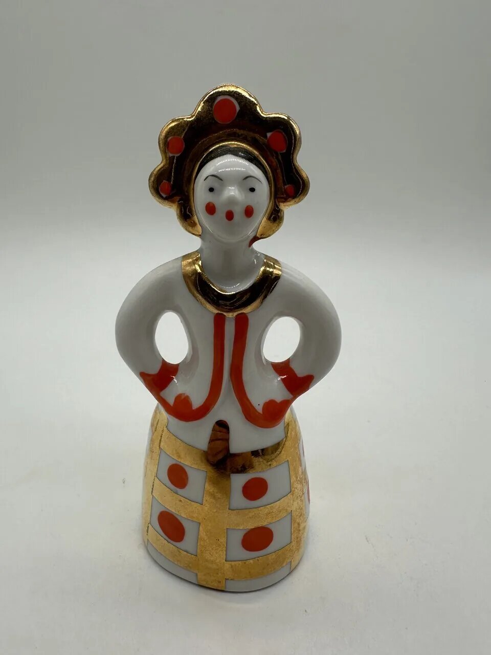 Статуэтка Девушка в кокошнике Дулёво Фарфор ссср 70 годы винтажная