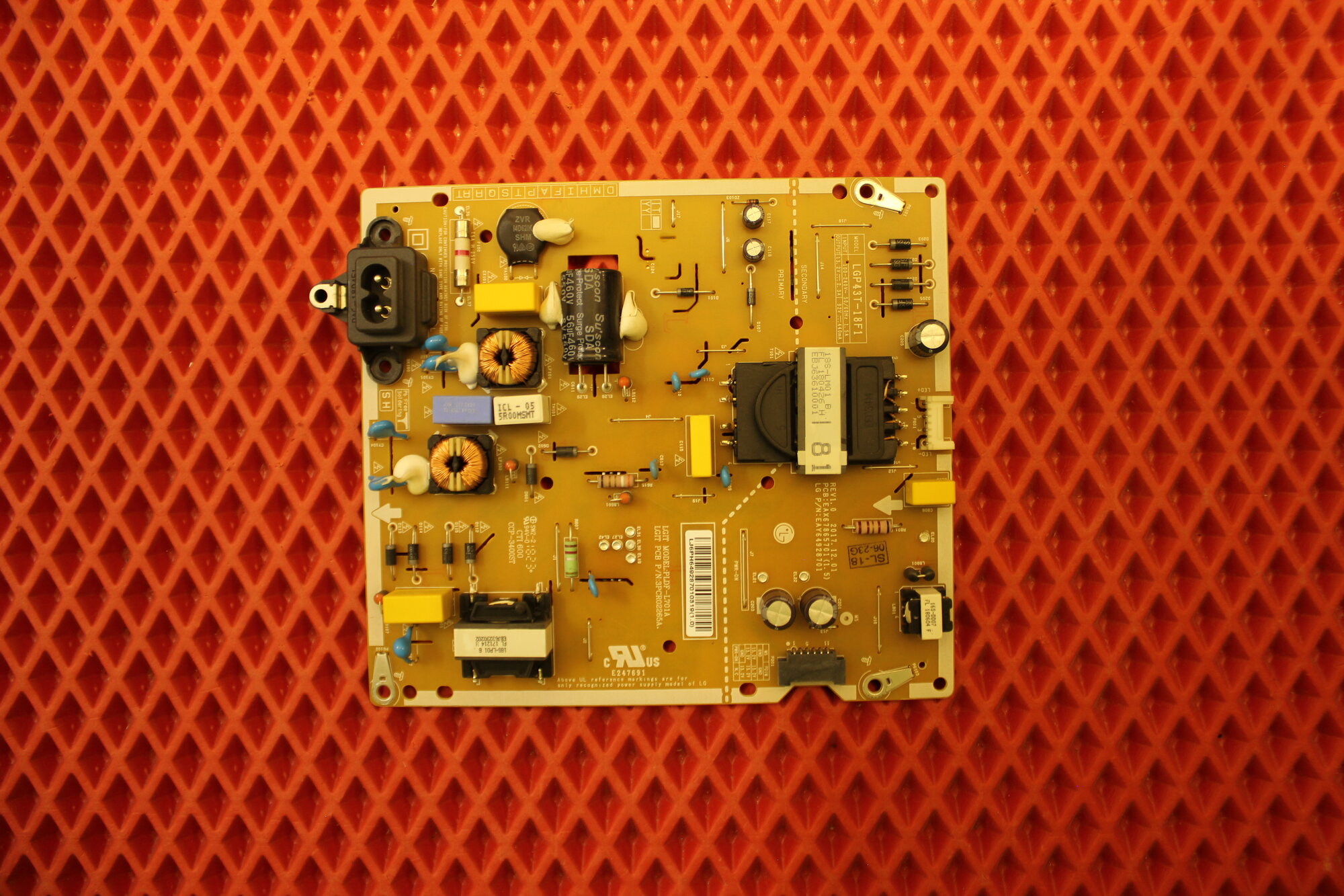 Блок питания (PSU) EAX67865701 (1.5) для телевизора LG 43LK6100PLA в надёжной упаковке