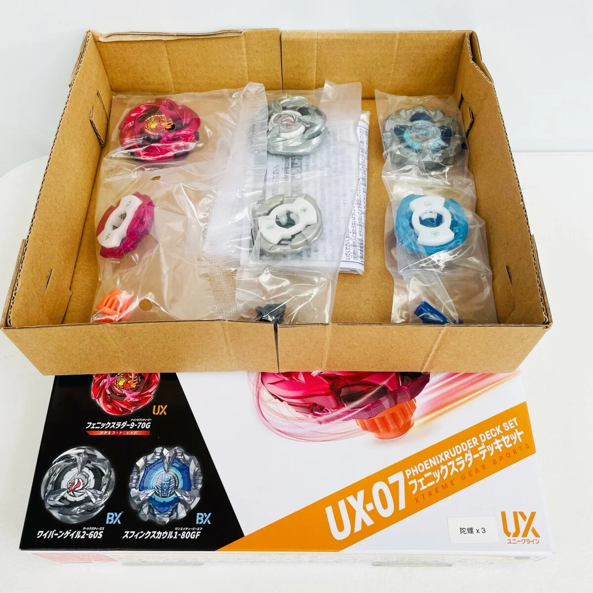 Набор для битвы волчков TAKARA TOMY Phoenix TT BEYS UX-07