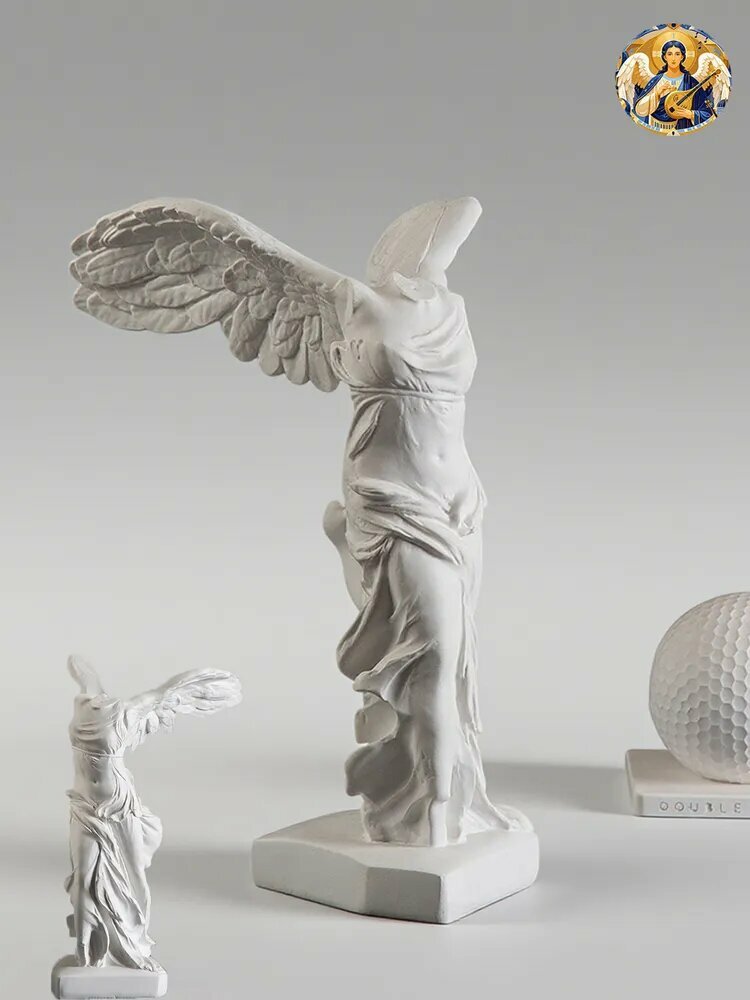 Статуэтка Богиня Ника, классический интерьерный декор