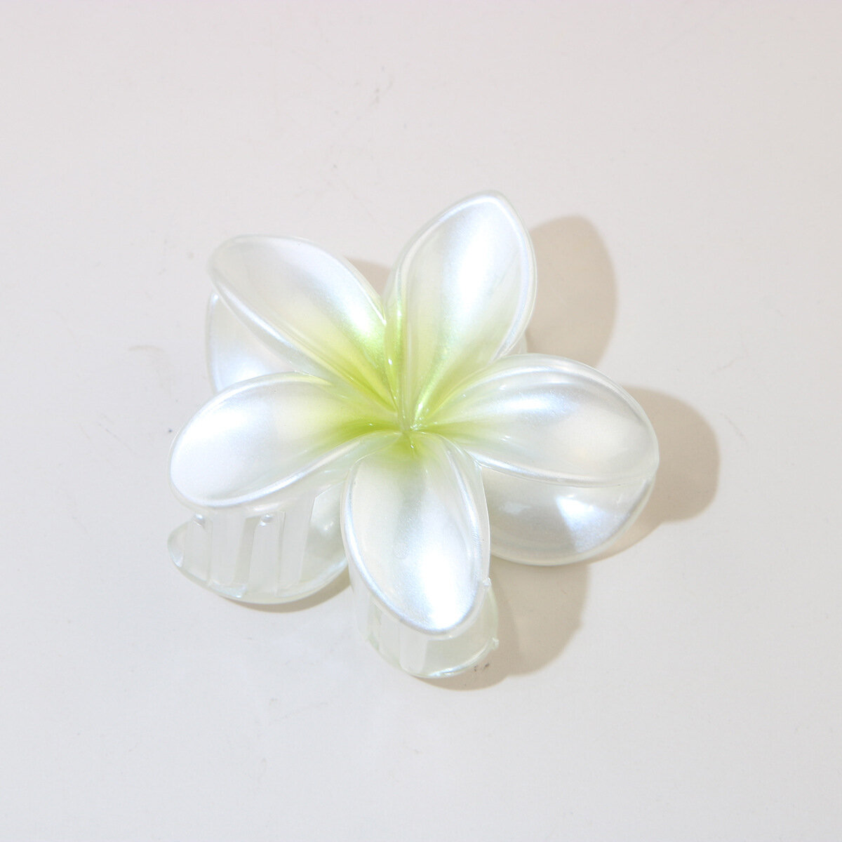 Европейская и американская кросс-бордерная цветная заколка для волос с плюмерией, цветочная зажимная заколка, винтажная элегантная полузажимная заколка для женщин, заколка для затылка в виде акулы