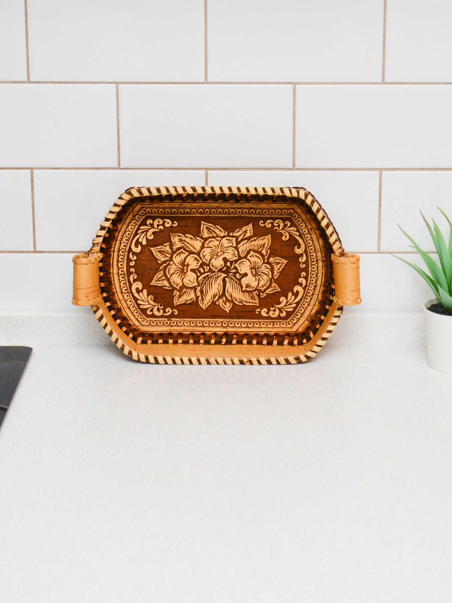 Сухарница - конфетница из бересты "Цветочки"