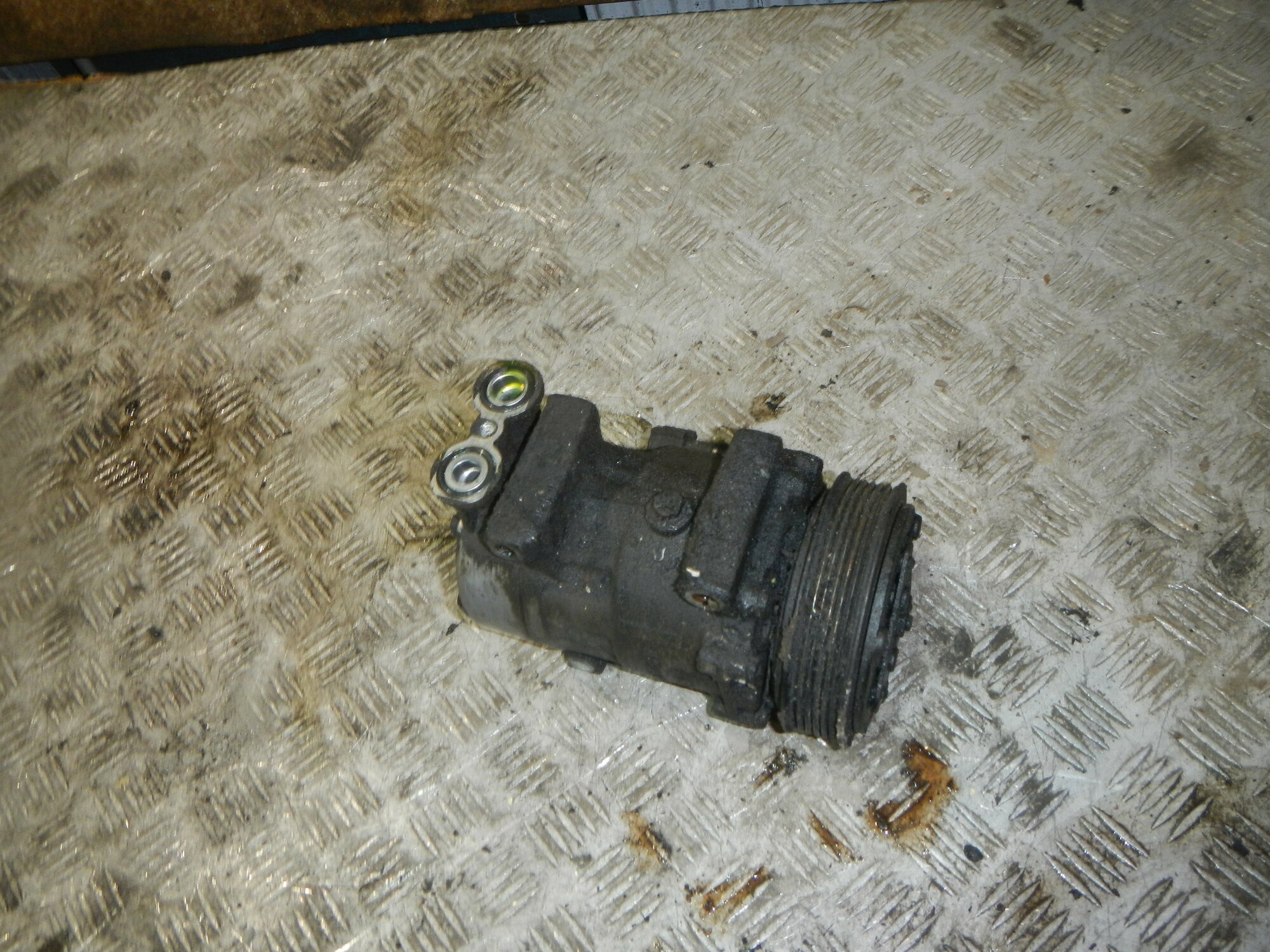 Б/У Компрессор кондиционера, Ford (Форд)-FUSION (02-12) FORD FUSION (02-12) 1.4,F6JB,TDCI. Без видимых повреждений. 51282...