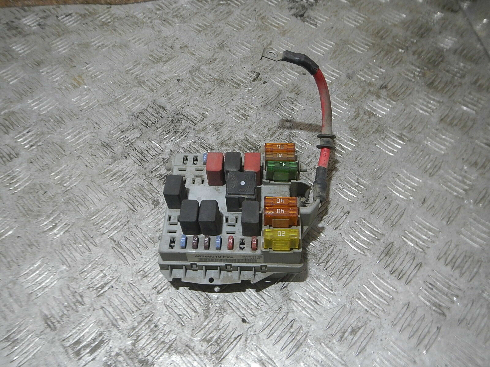 Б/У Блок предохранителей, Fiat (Фиат)-ALBEA (05-) FIAT ALBEA (05-12) Моторный, 350a1000 1,4 Без видимых повреждений 3011...