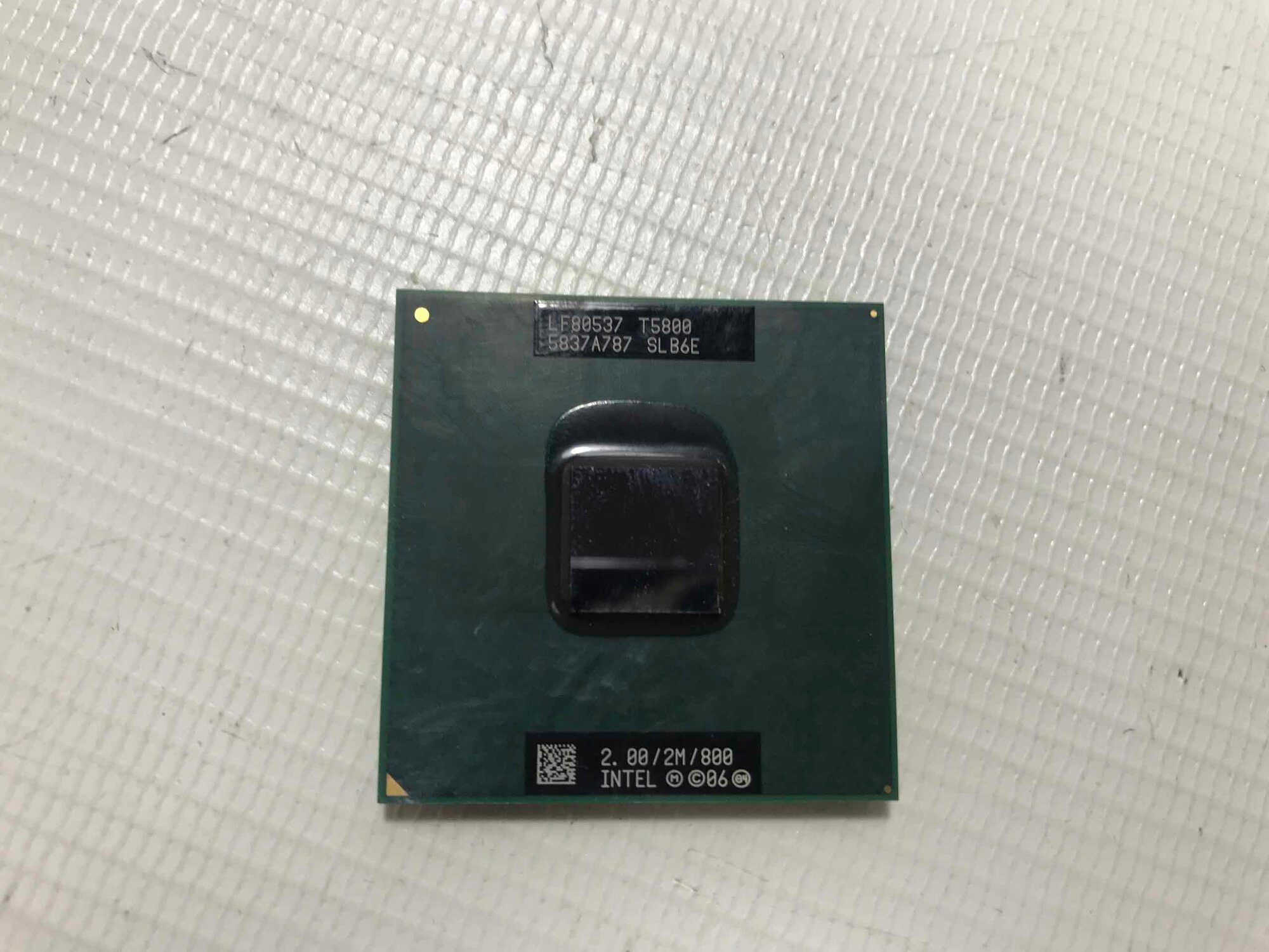 Процессор Intel Core 2 Duo T5800