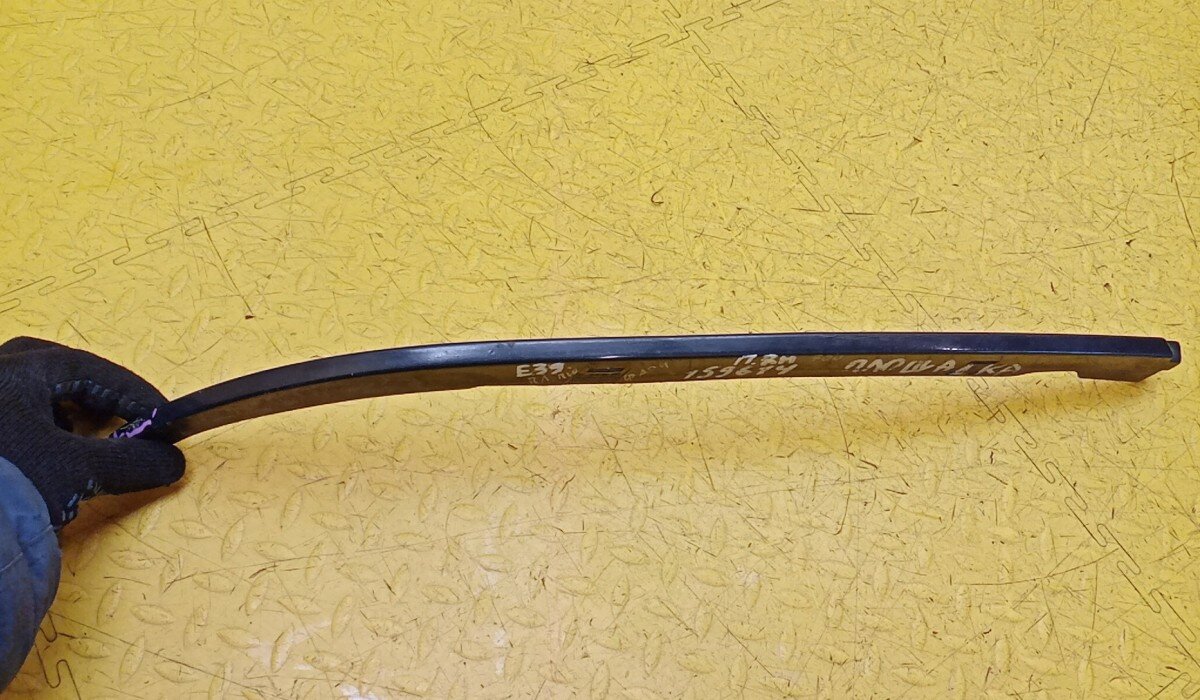 Планка под фару 5-серия E39 BMW 51138159306