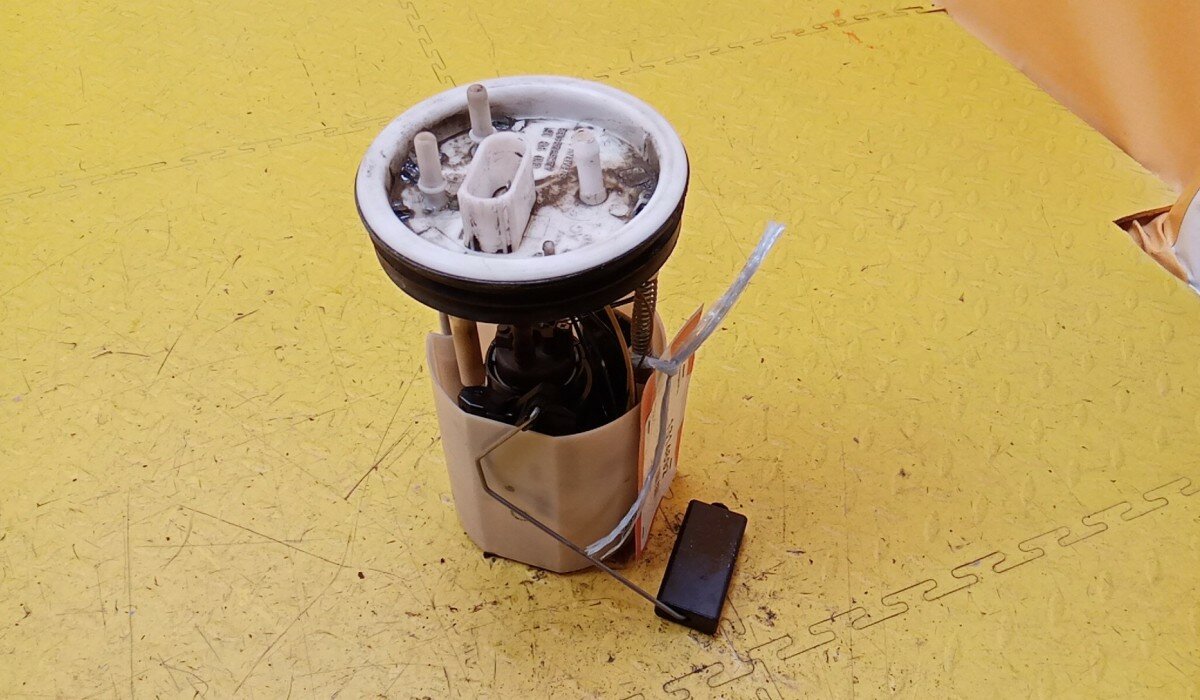 Насос топливный электрический Polo (HB) Volkswagen 6R0919051