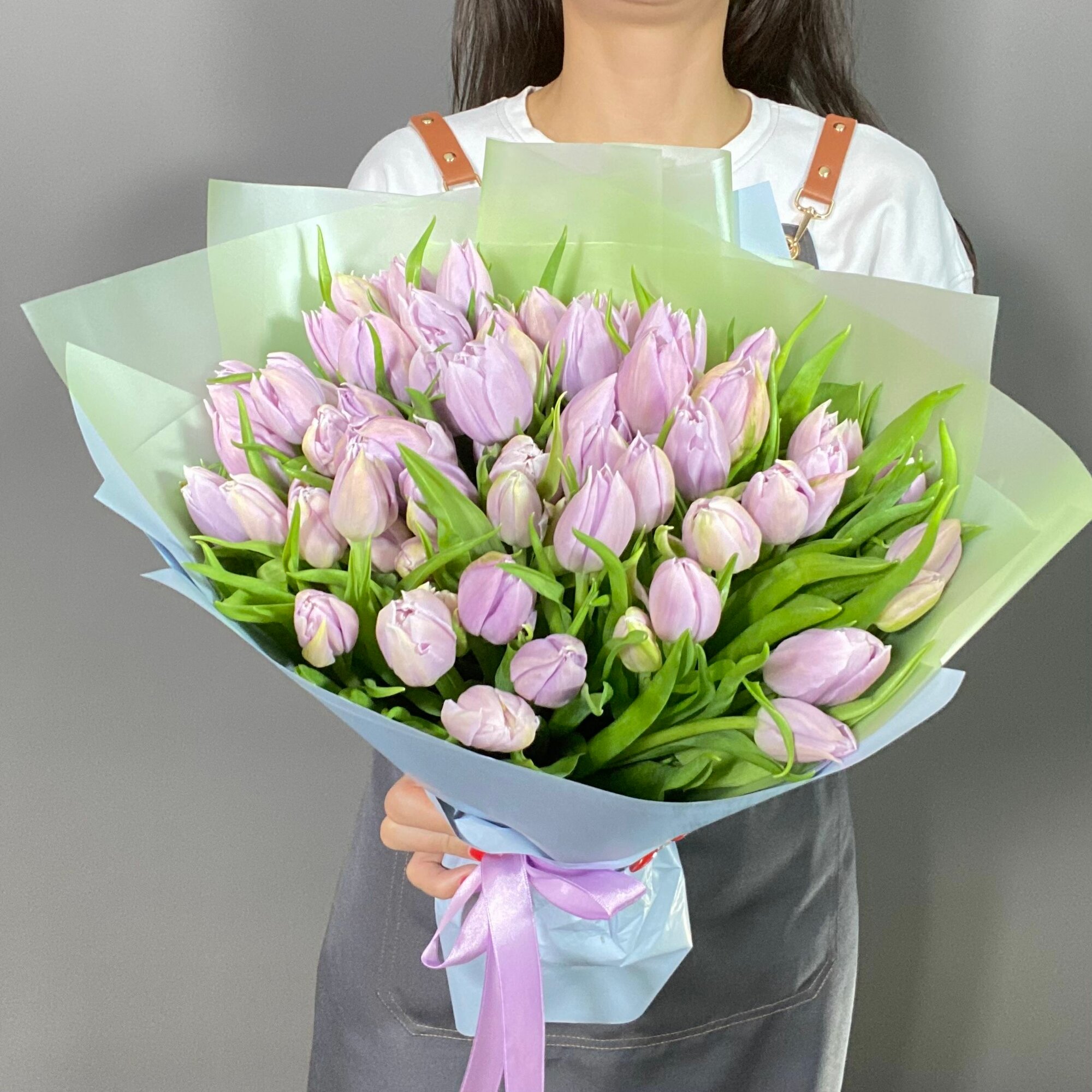 Сиреневые тюльпаны