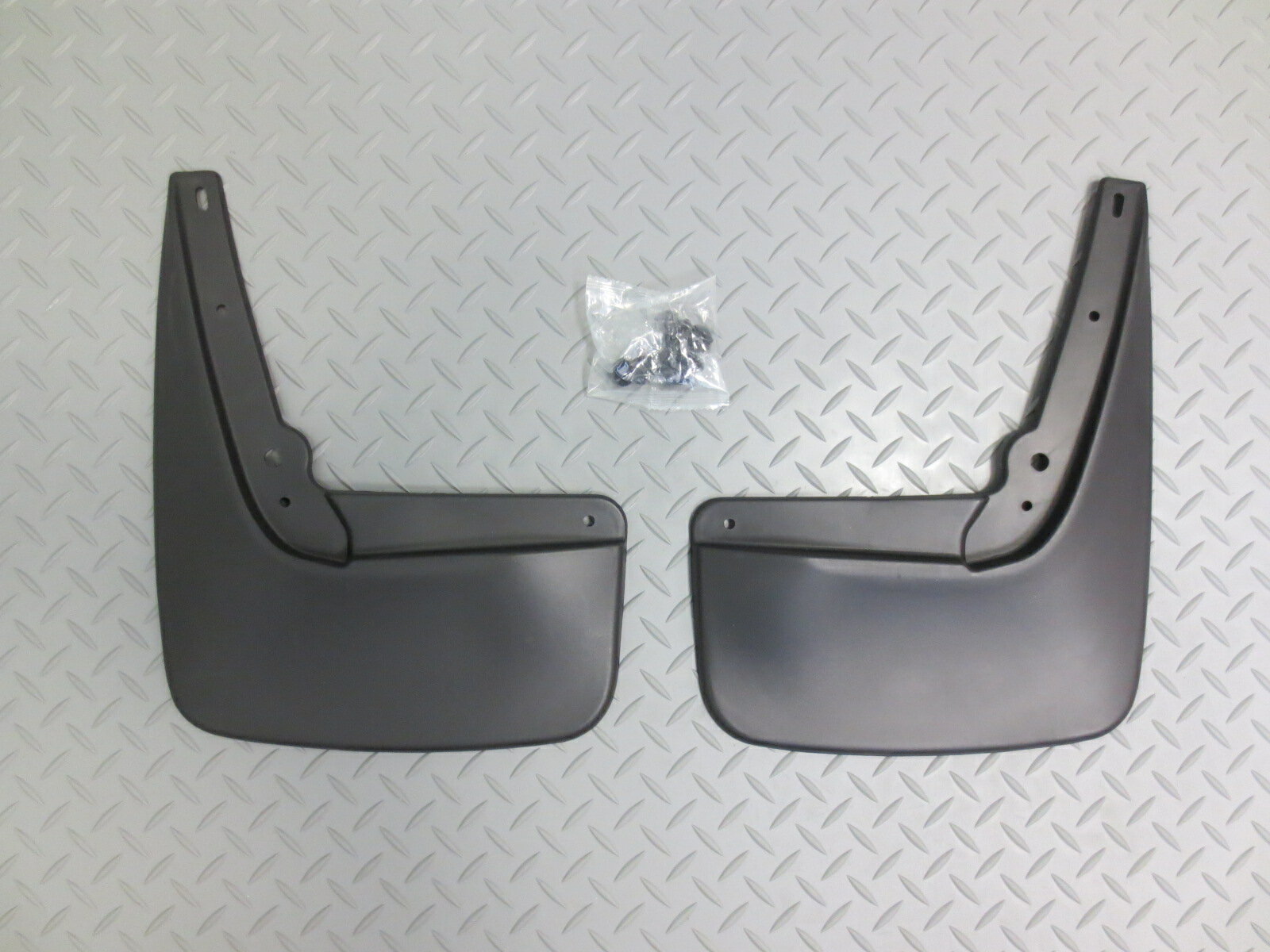 Брызговики ВАЗ (LADA) Largus, Renault Logan задние