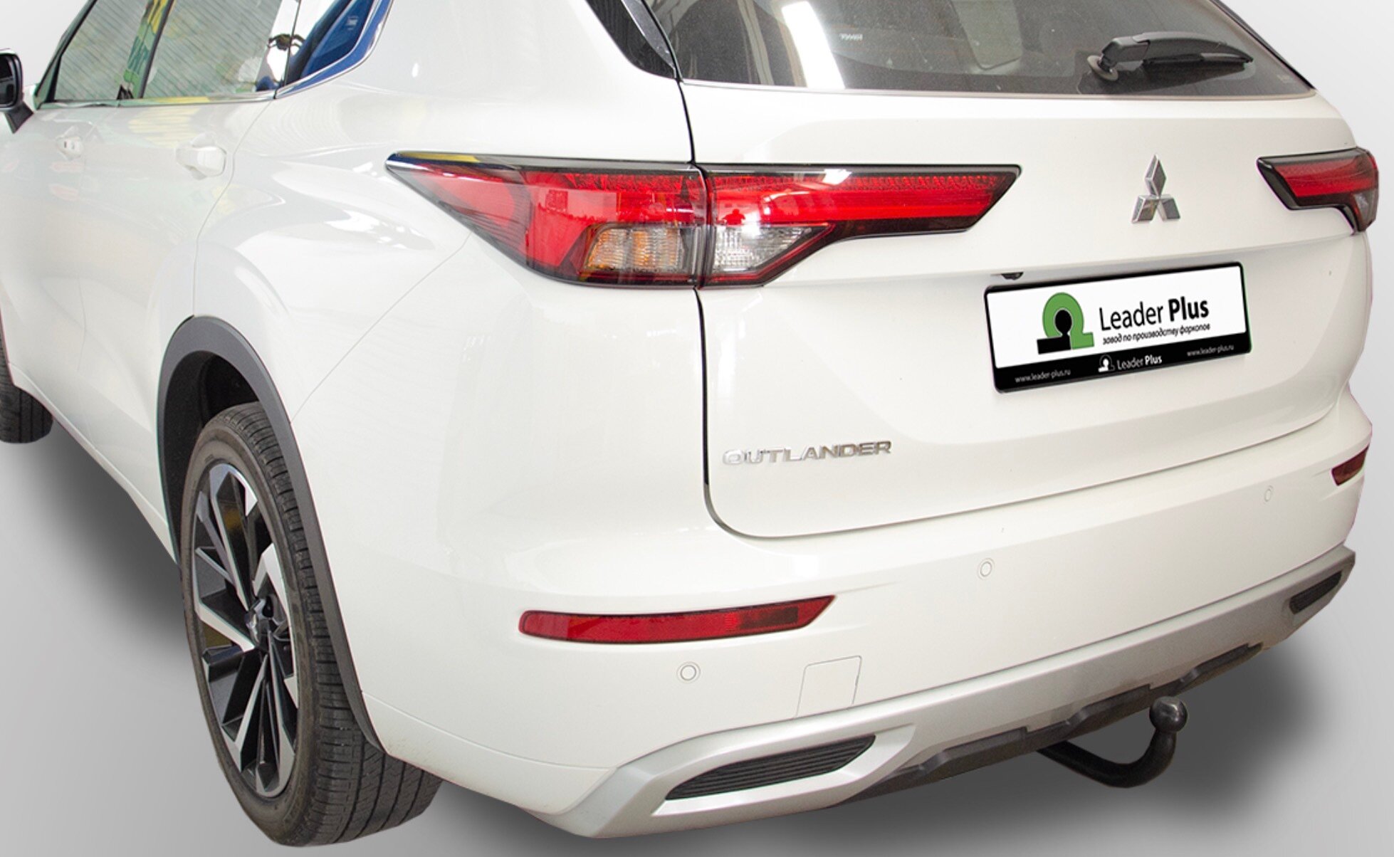 Фаркоп для MITSUBISHI OUTLANDER IV 2021-2025 арт. M119-A