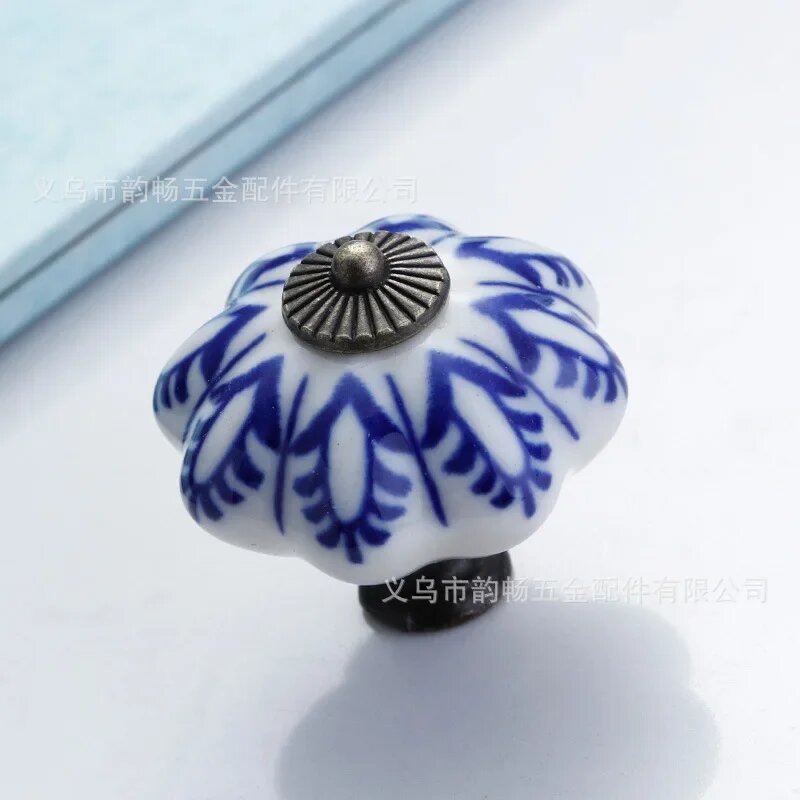 Керамическая ручка для мебели "Тыква", 40 мм 14