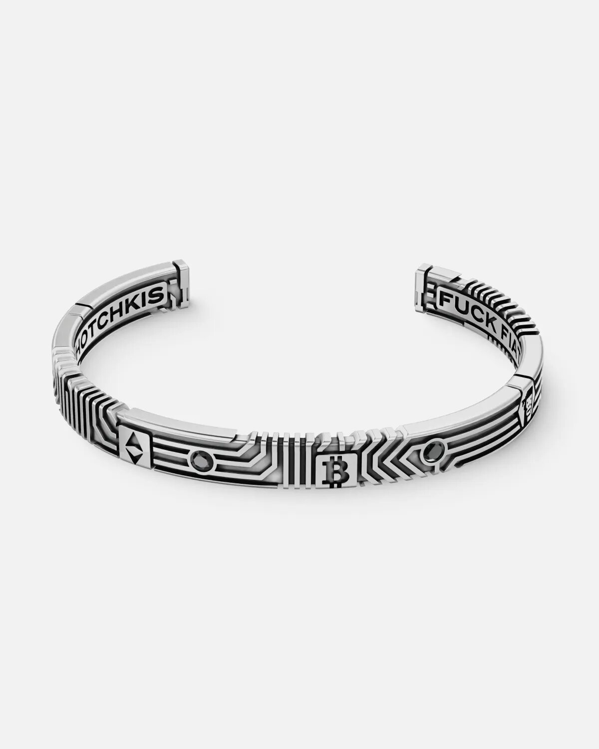 Жесткий браслет, серебро, 925 проба, чернение, фианит