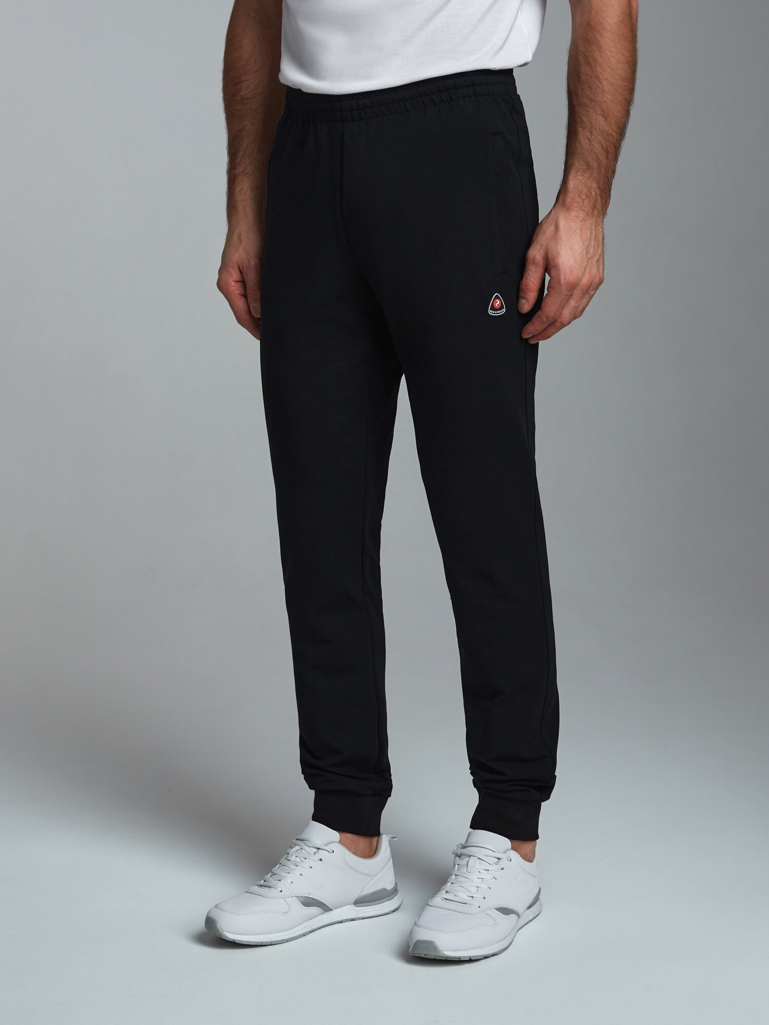 Брюки спортивные