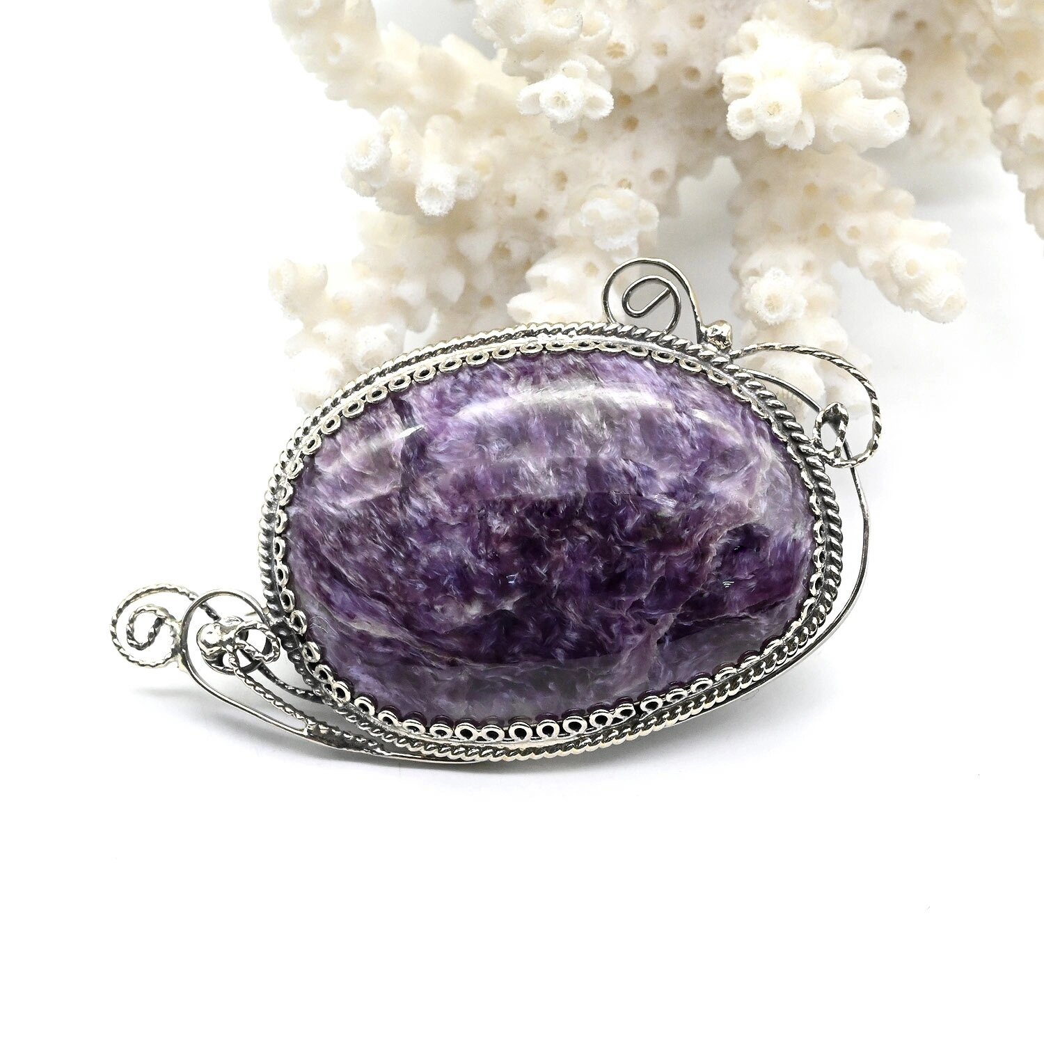 Брошь, чароит