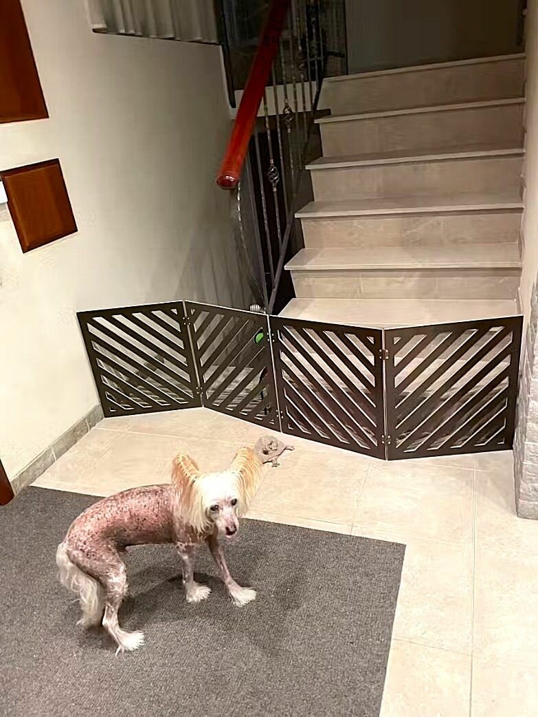 Ограждение для собаки. Перегородка для собак. Высота 58 см ширина 200 см . Цвет венге