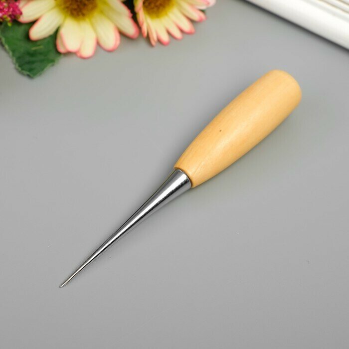 Шило КНР дерево, металл, длина иглы 6 см, 12х1,8х1,8 см (4773945)