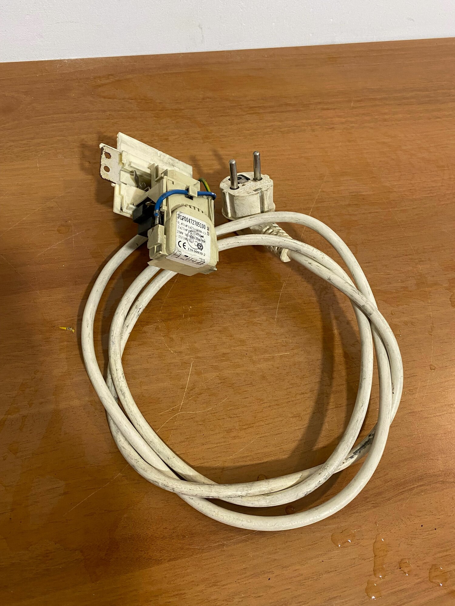 Сетевой фильтр кабель шнур провод фильтр радиопомех Indesit Индезит Hotpoint Ariston