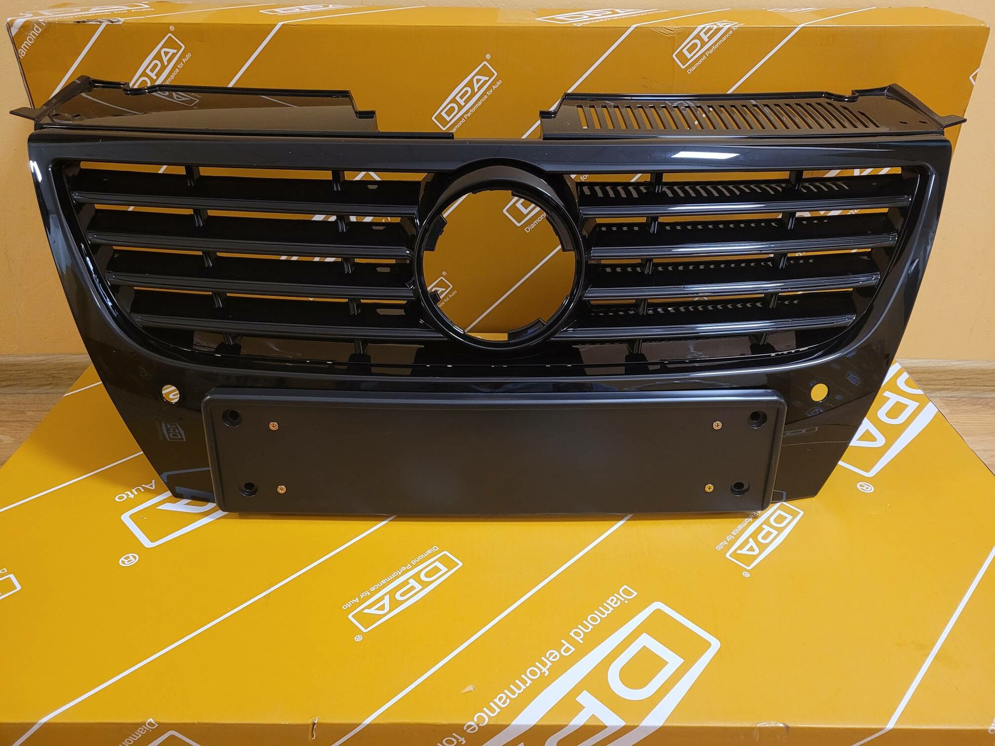 Решетка радиатора черная VW Passat B6 2006-2011 (ОЕ: 3C0853651AF)