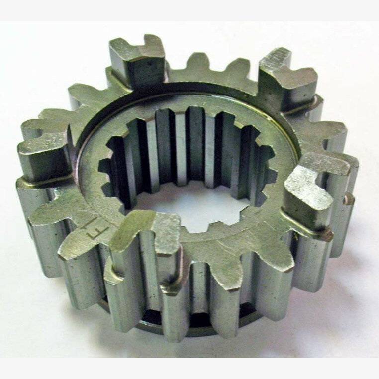 Муфта шлицевая включения пониженной передачи (20 зубьев), сталь