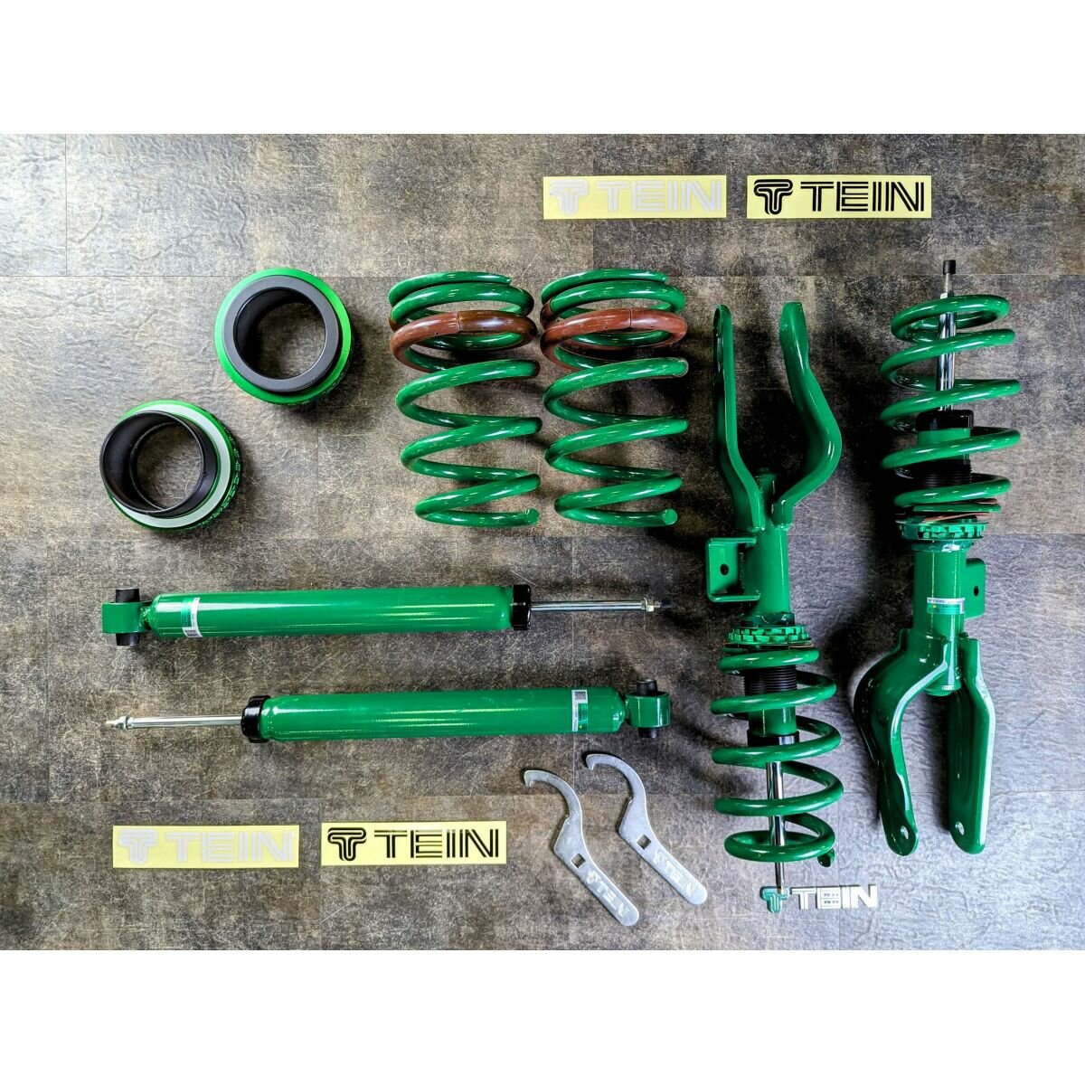 Комплект винтовой подвески (койловеров) Tein Street Advance Z Tesla Model 3 1 поколение (2018+) с регулировками, GSAQS-91AA2