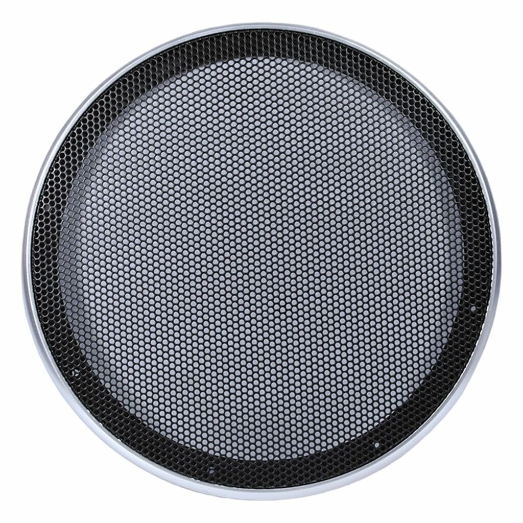 10 -дюймовый громкоговоритель для гриля защищает толстая металлическая рама и ABS.