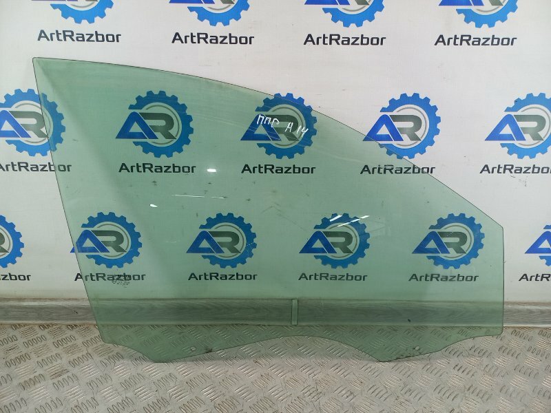 Б/У Стекло двери передней правой Renault Megane 2 / Рено Меган 2 1.4 K4JD730 98Л.С 2004