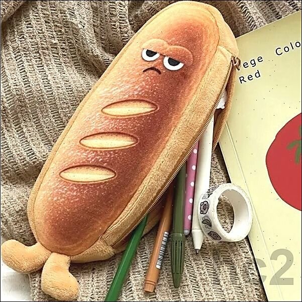 Пенал хмурый хлебушек в виде батона